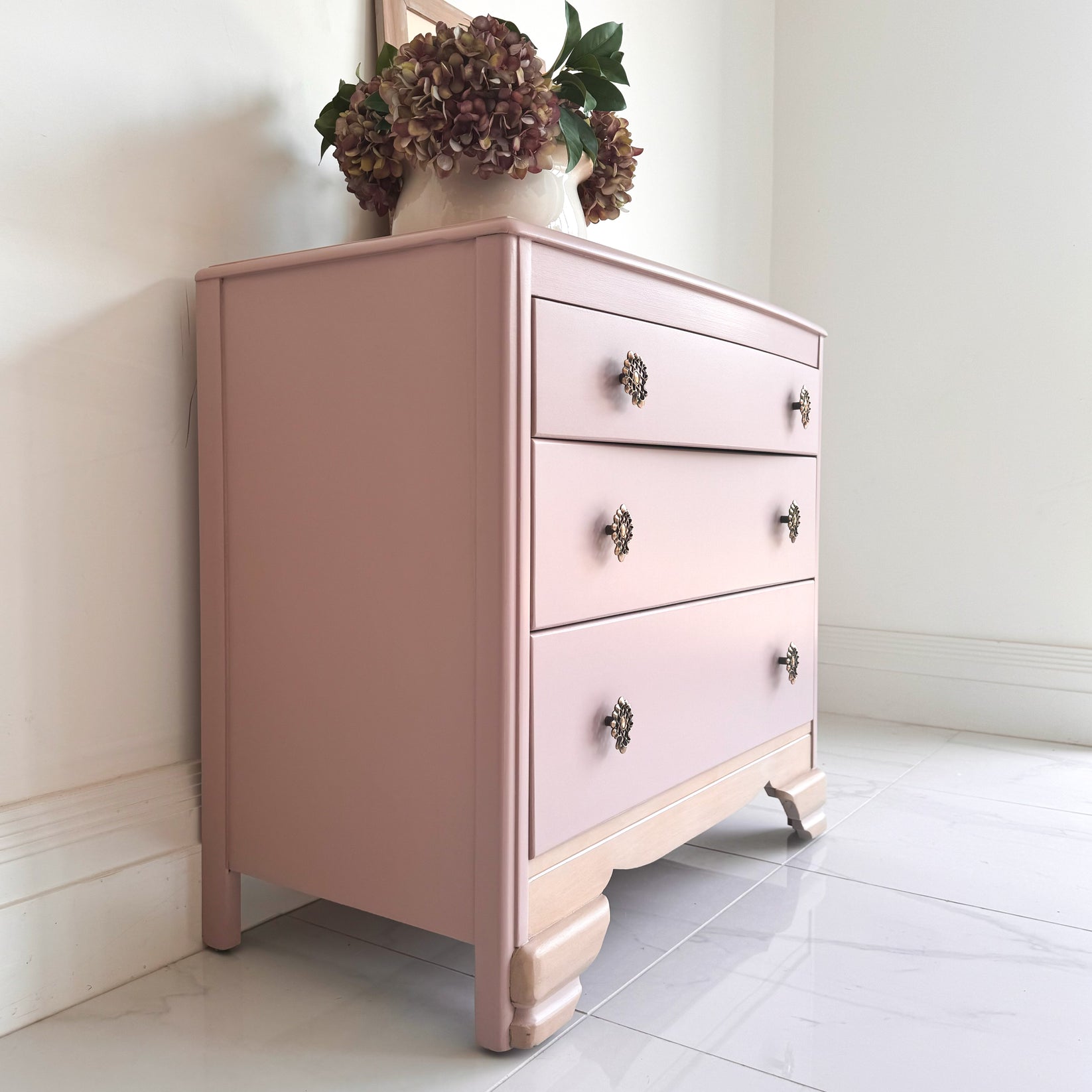 Suffolk Shell Furniture Paint - High Coverage, Durable | Small & Co ...